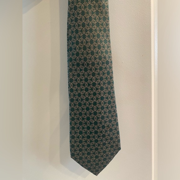 Hermes | Accessories | Hermes Classic Chain Pattern Emerald Green Silk ...